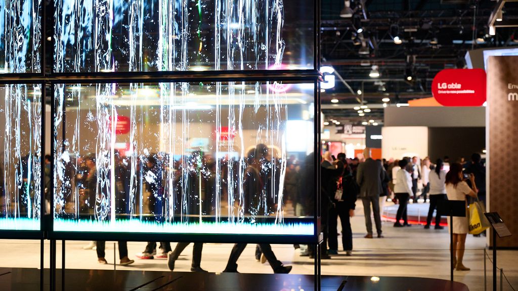 World's first TV you definitely have to dust behind – meet LG's ...