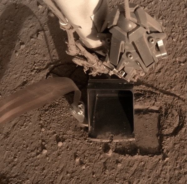 Mole Movement! Mars Lander's Heat Probe Gets a Little Unstuck | Space