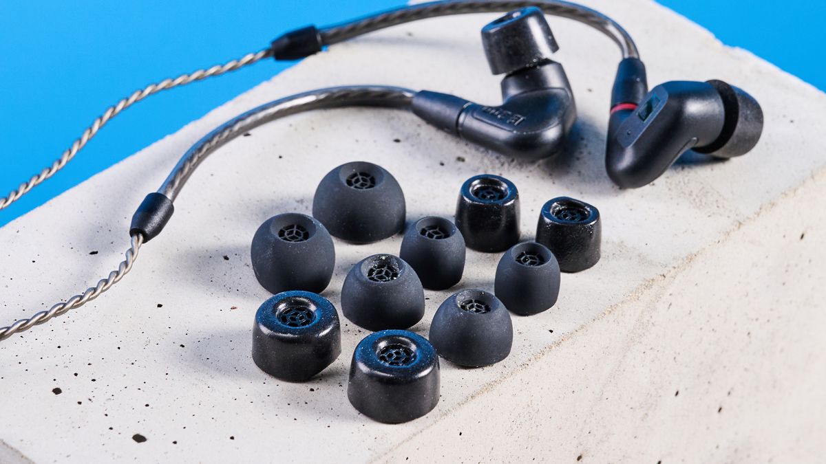 Sennheiser IE 200 review: Bye, bye, wireless! | Tom's Guide