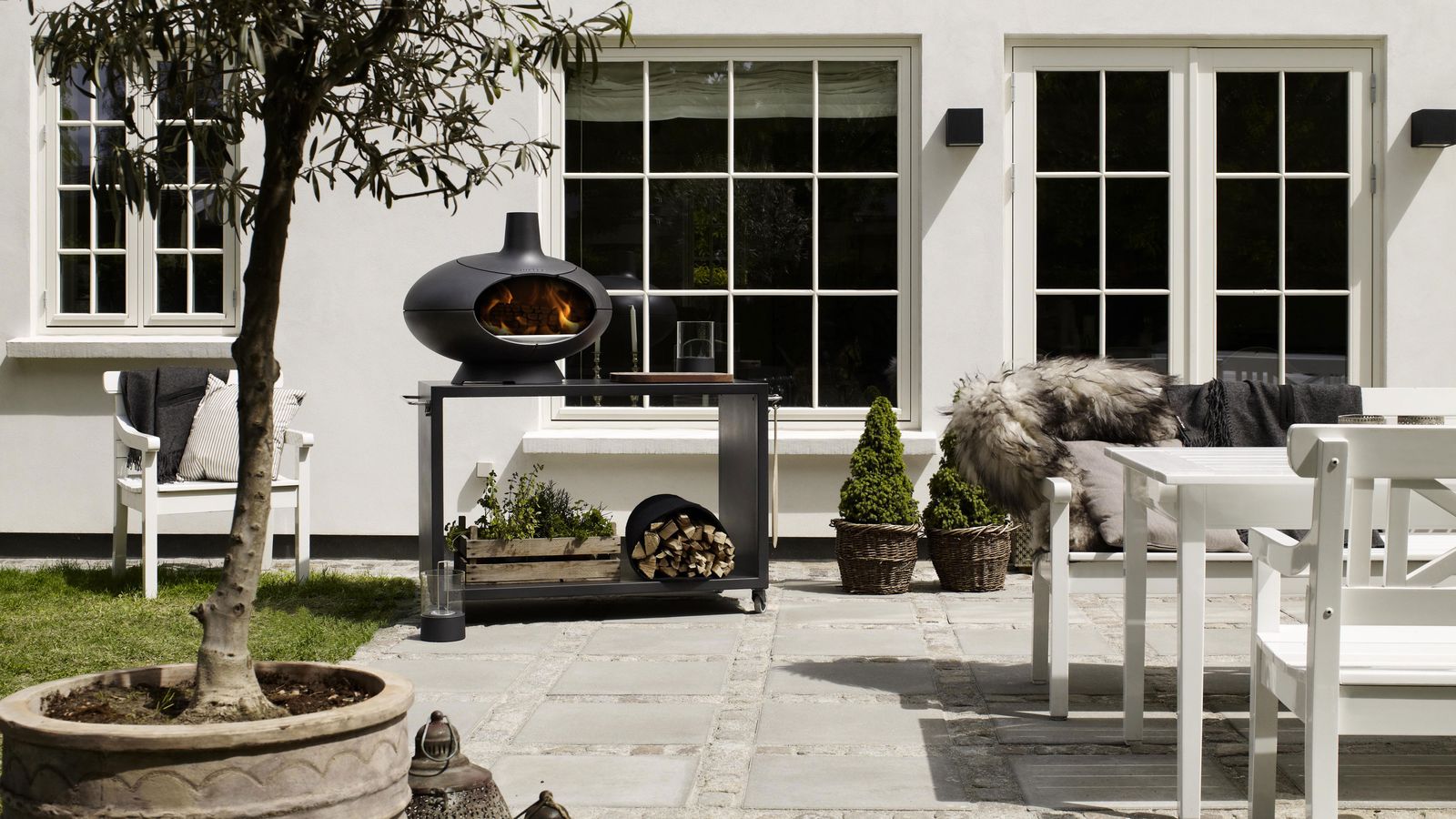 How to light a grill – and keep it lit | Homes and Gardens