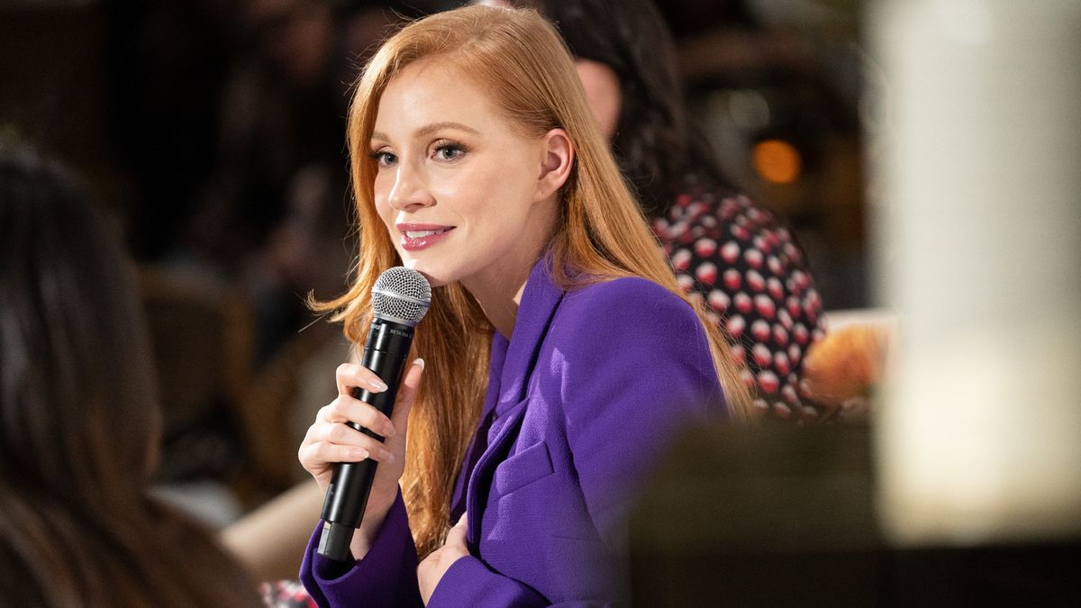 Jessica Chastain Discusses the Pay Gap in Hollywood at Power Trip 2022 ...