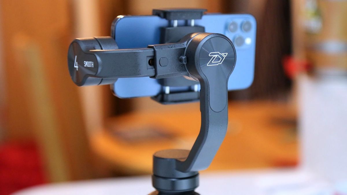 Zhiyun Smooth 4 review | Digital Camera World