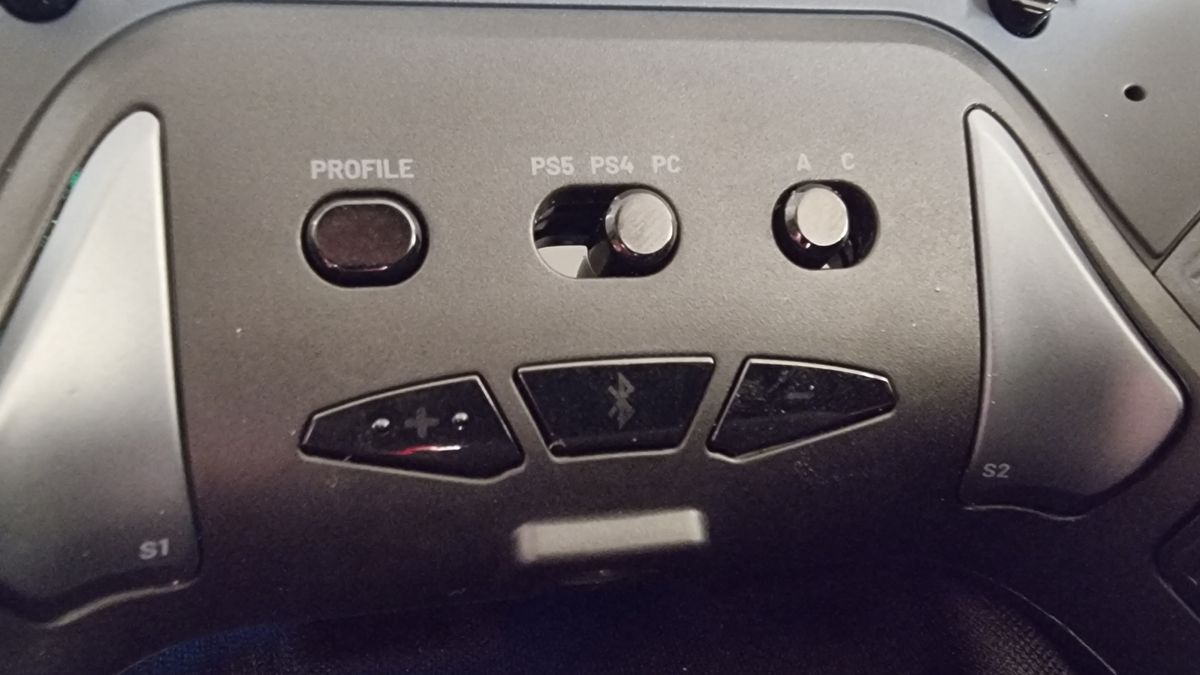 Revolution 5 Pro controller review - an awesome gamepad with a few ...