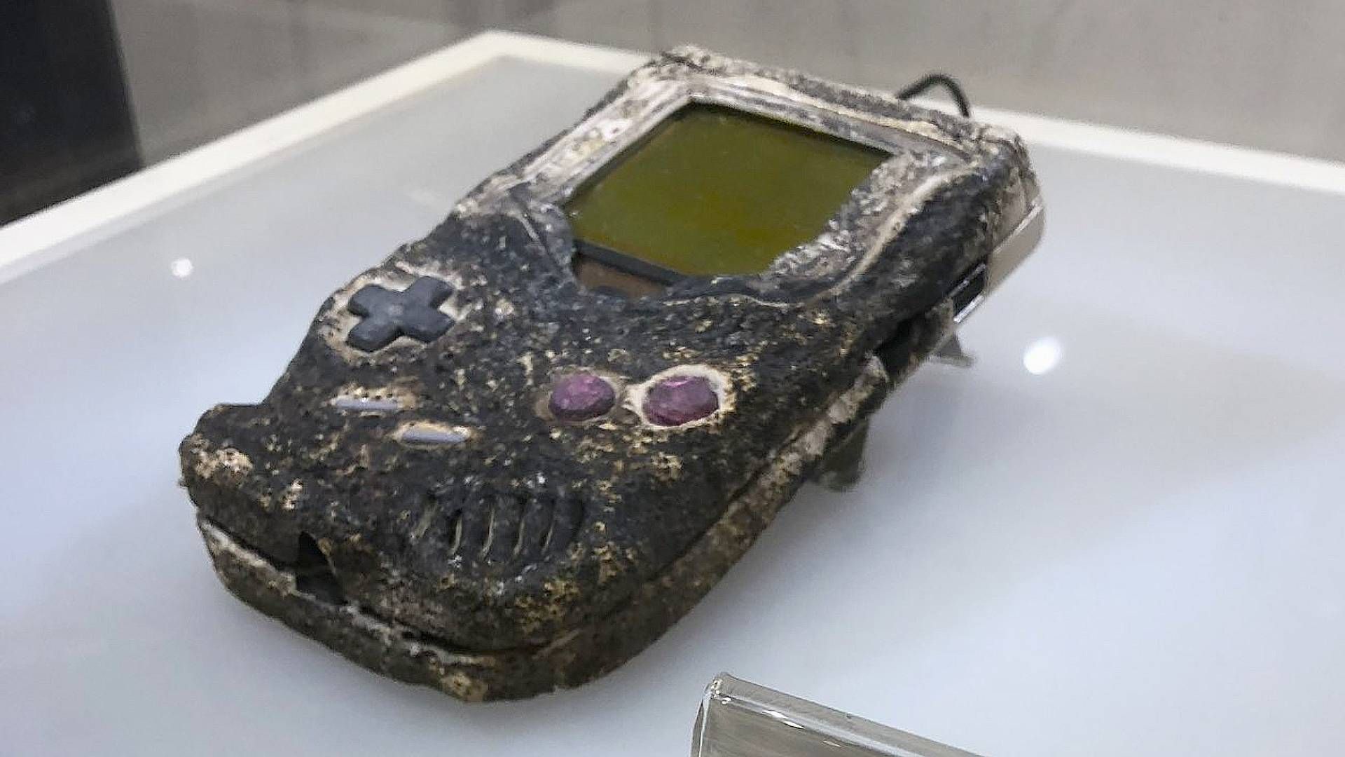The iconic Gulf War Nintendo Game Boy is heading into retirement ...
