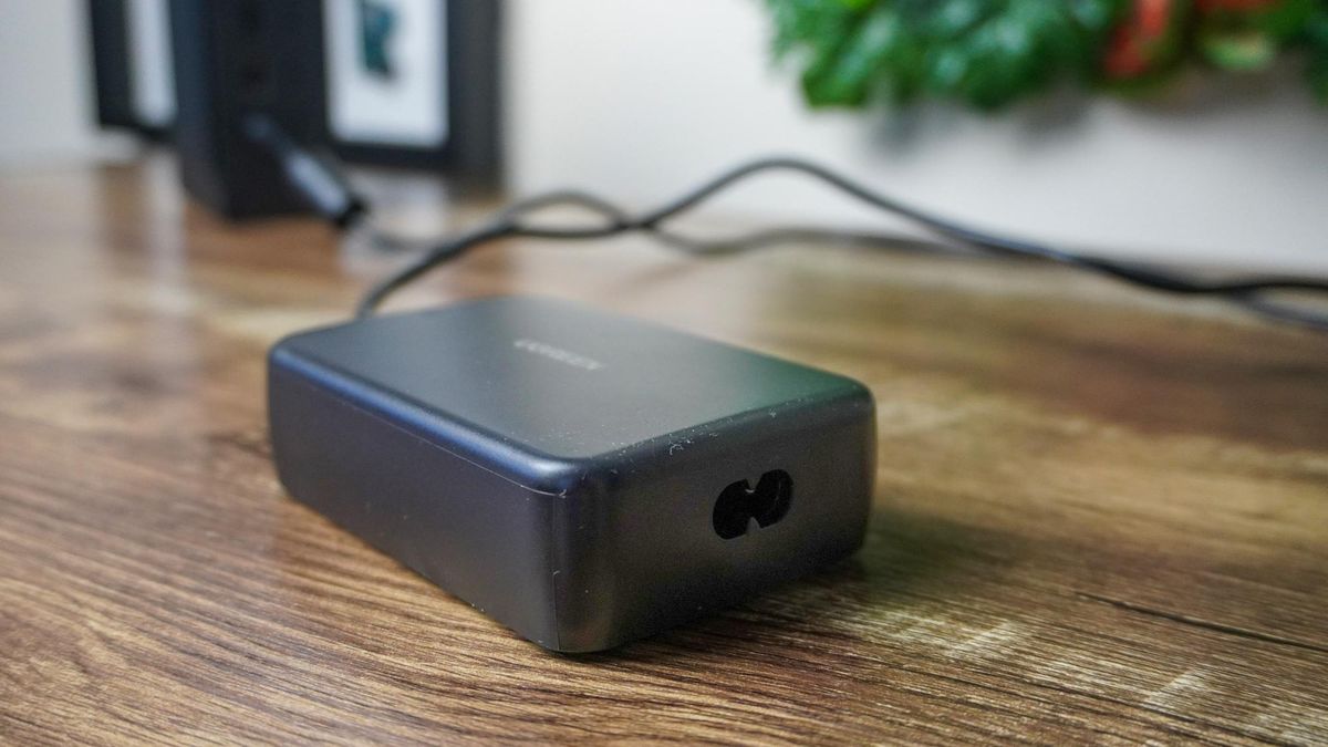 Ugreen Revodok Max 213 Thunderbolt 4 Dock review: Power comes at a big ...