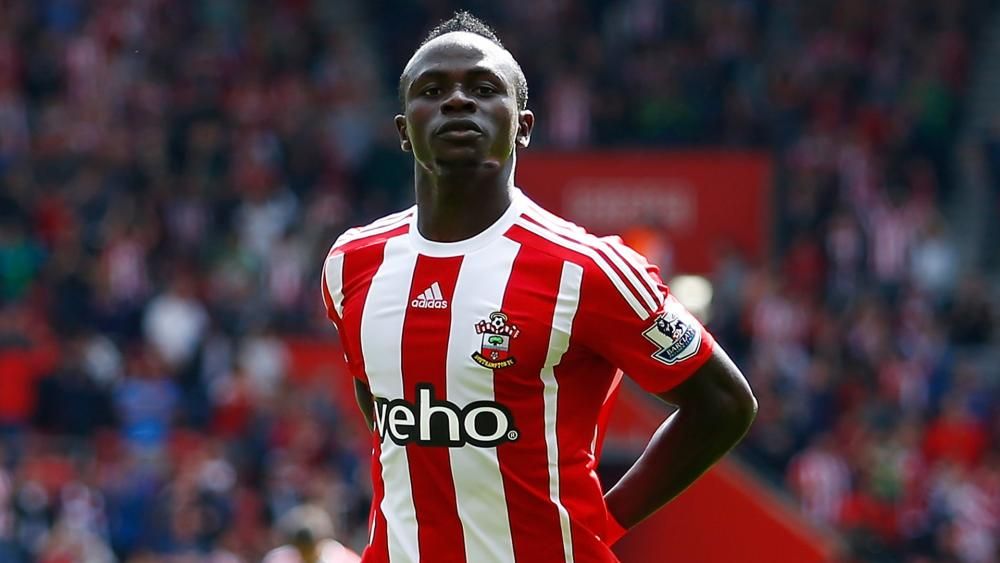 Liverpool complete Mane signing | FourFourTwo