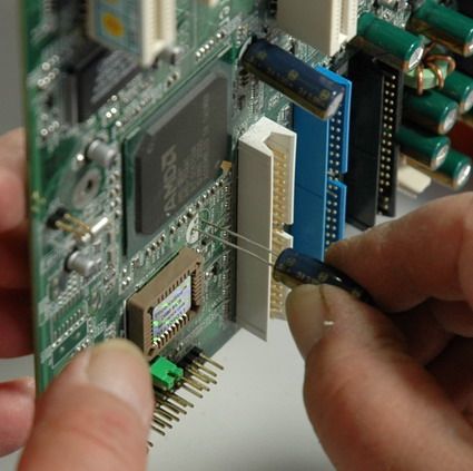 Equip Your Motherboard With New Capacitors - How to Fix Your ...