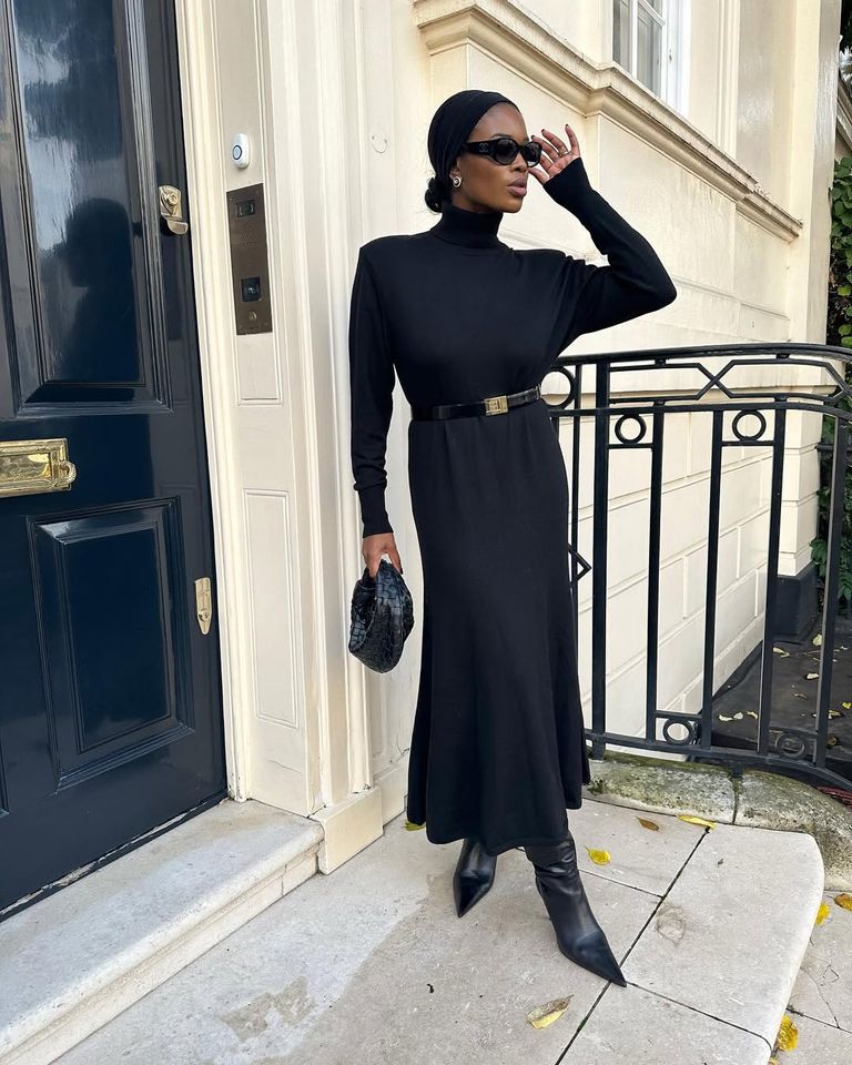 The Best Minimalist Outfits for Women in 2025 | Who What Wear