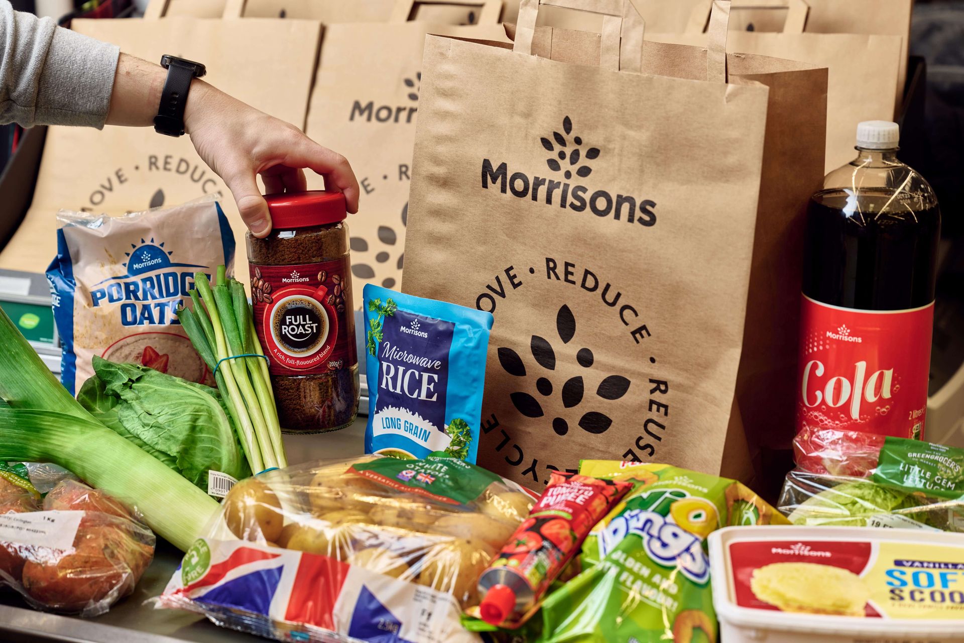 Morrisons launches 'Morrisons Now', a one-hour grocery delivery across ...