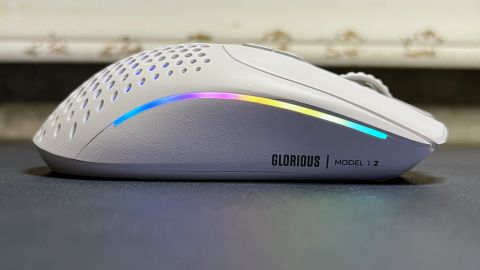 Glorious Model I 2 Wireless Review: Lightweight, Needs Buttons | Tom's ...