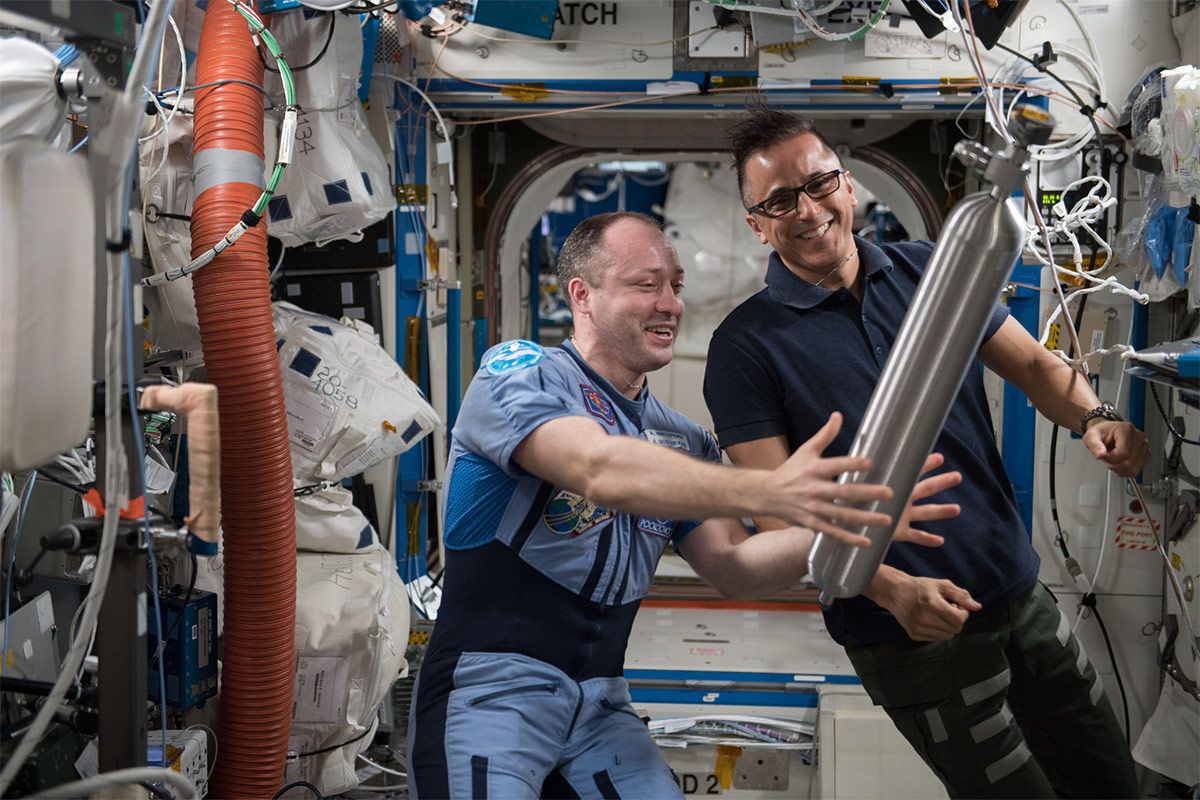 Space Station Photos: Expedition 54 Crew in Orbit: Page 5 | Space