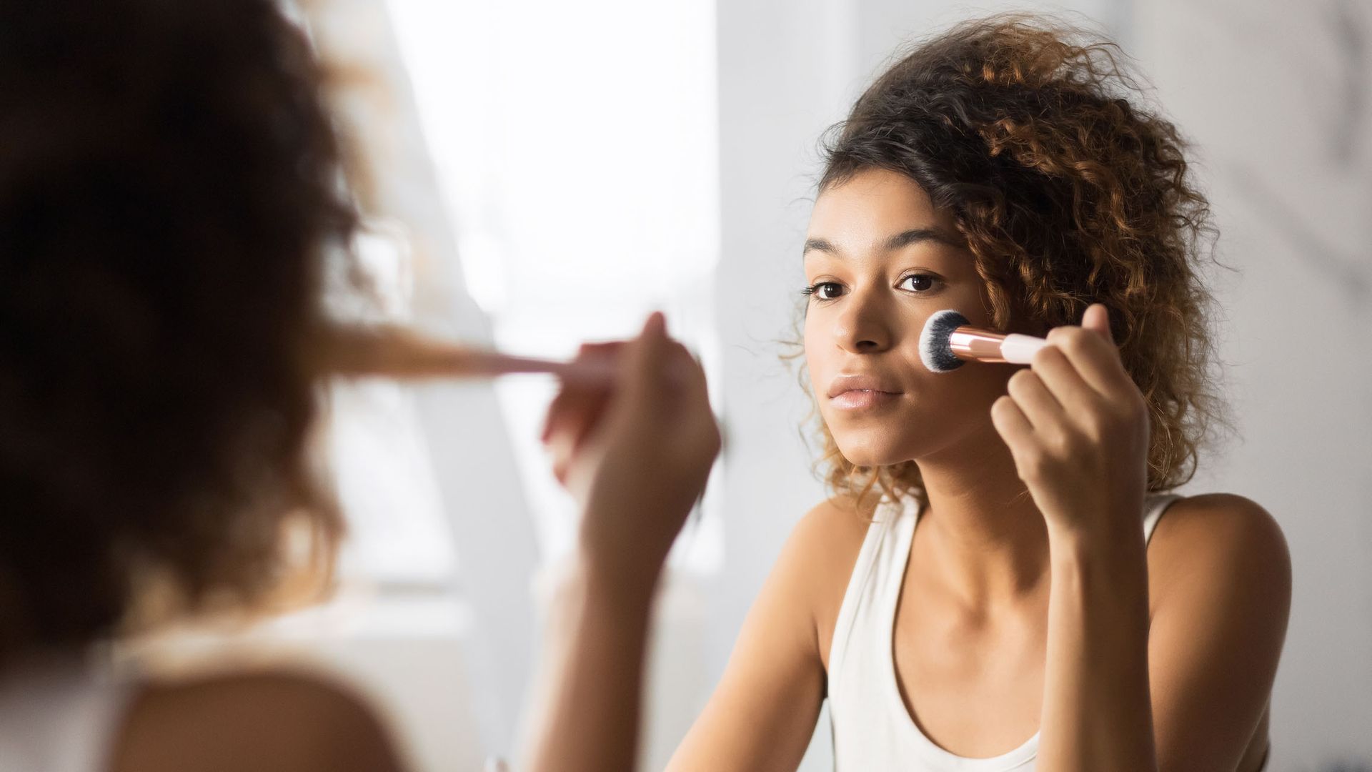 6 make-up mistakes that can cause acne | My Imperfect Life