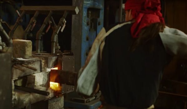 Man At Arms Replicates Pyramid Head's Notorious Sword And It's ...