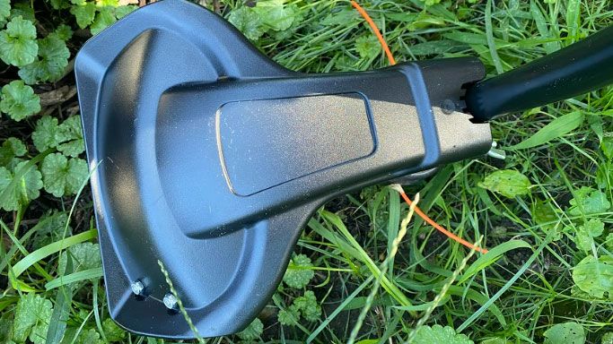 Best string trimmers: lightweight tools for precision cutting | Top Ten ...