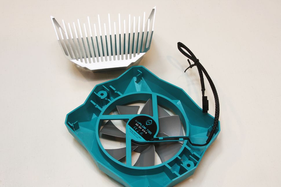 Iceberg Thermal IceFLOE T65 and T95 Review: Small System Cooling | Tom ...