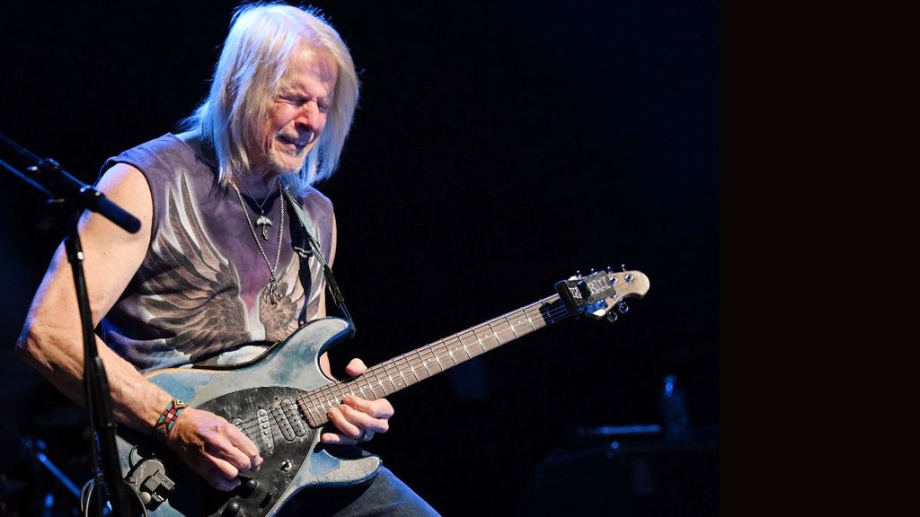 Steve Morse's constant struggle of playing with arthritis | Guitar World