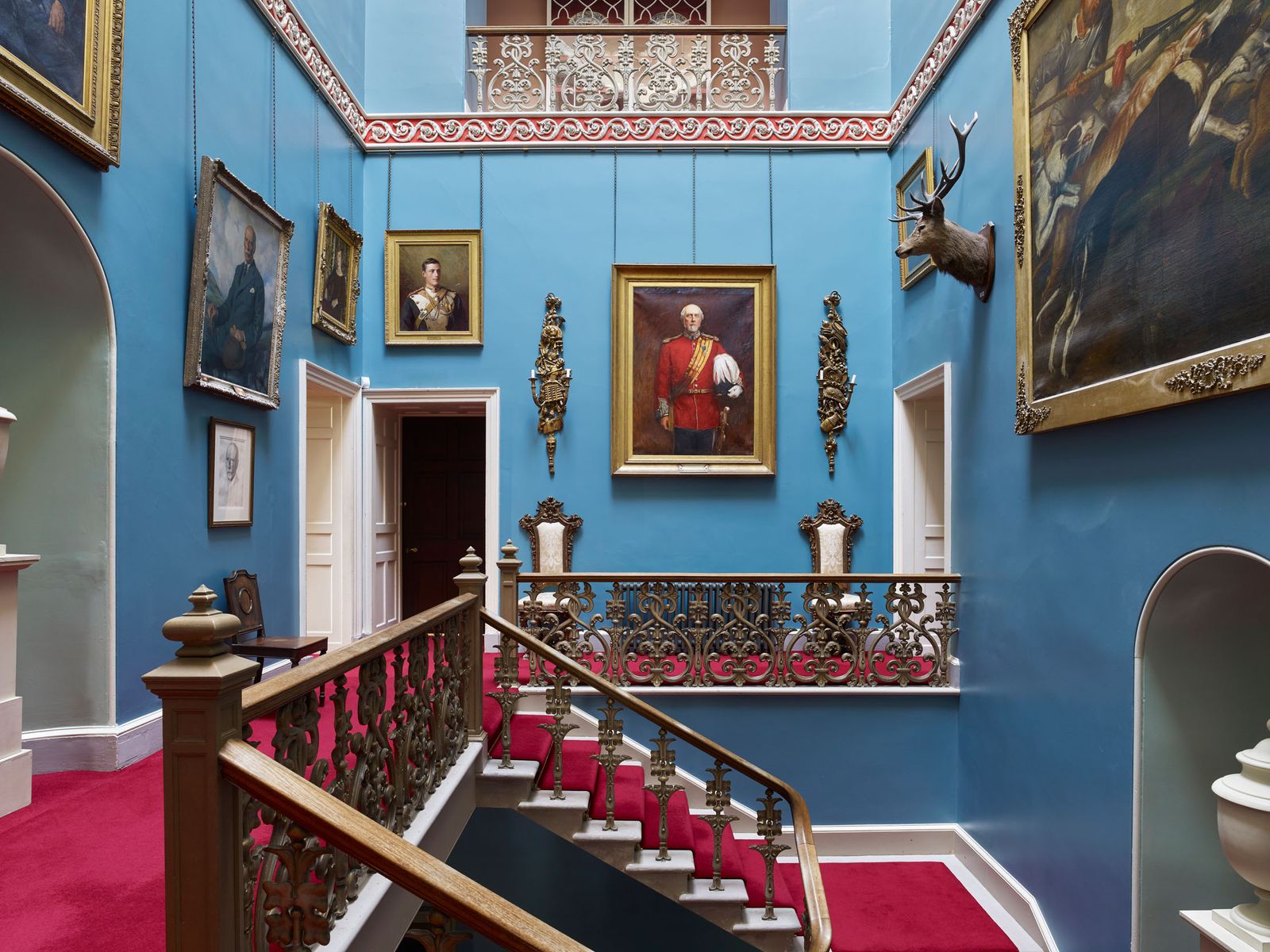 The English country house in the Regency period: Fashionable novelty ...