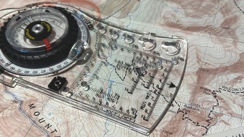 The best compass: find your way with the finest standard navigational ...