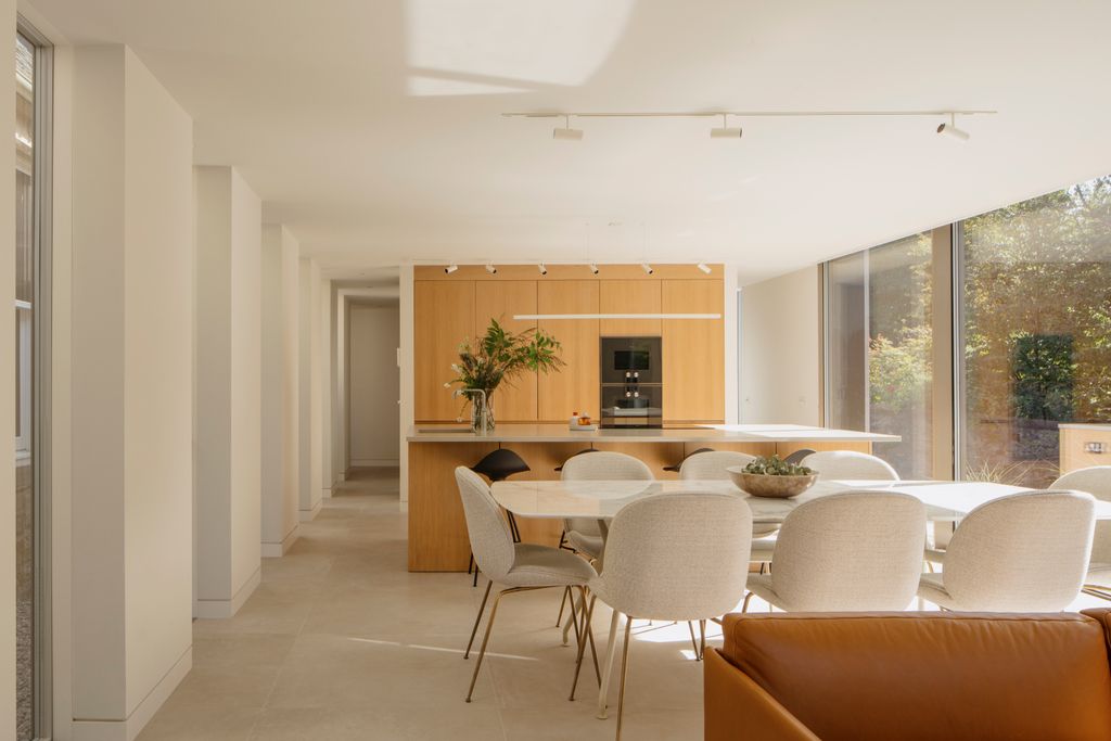A revamped Edinburgh apartment embraces Californian modernism | Wallpaper*