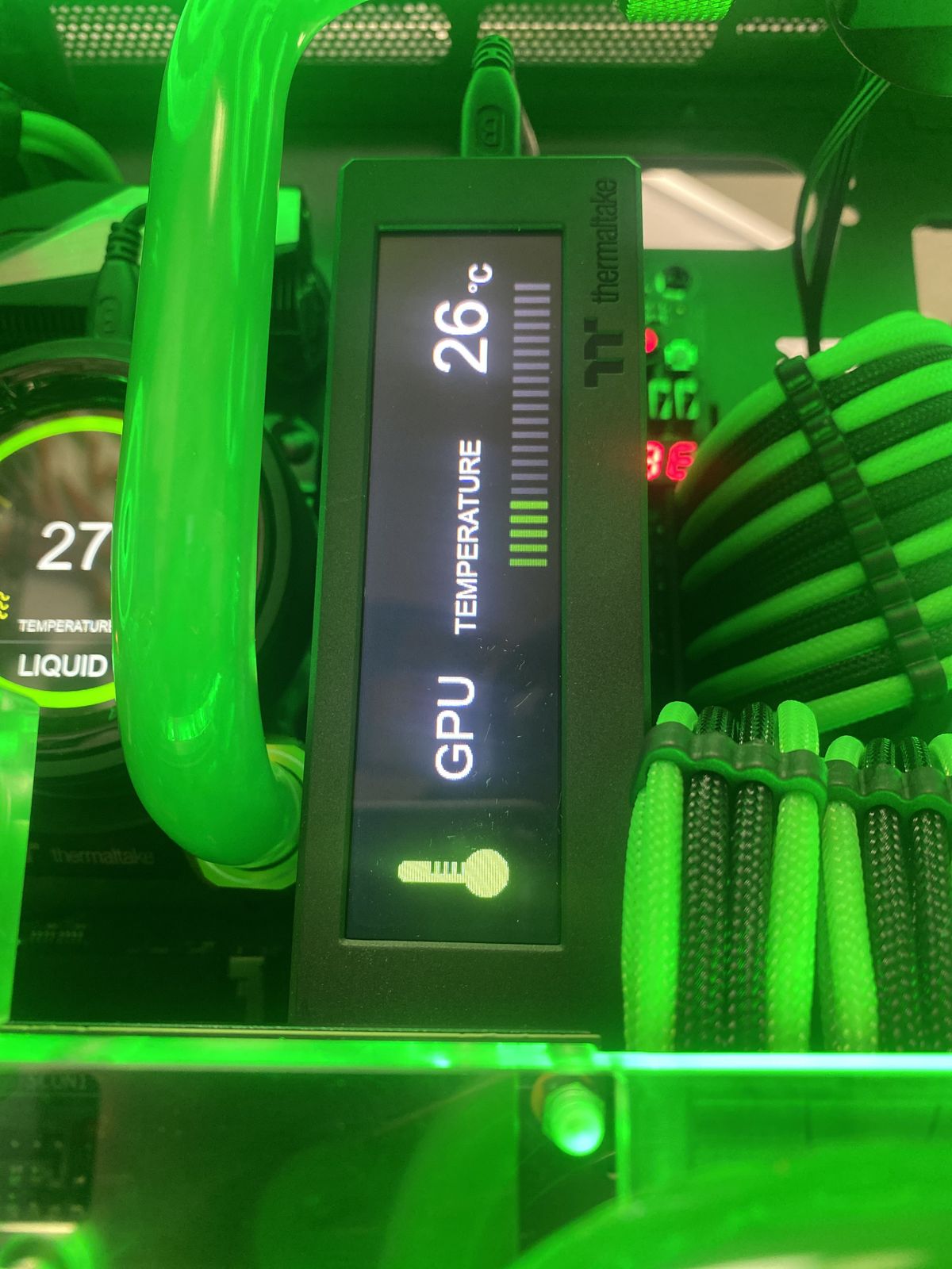 Thermaltake Debuts LCD Screen For Your RAM | Tom's Hardware
