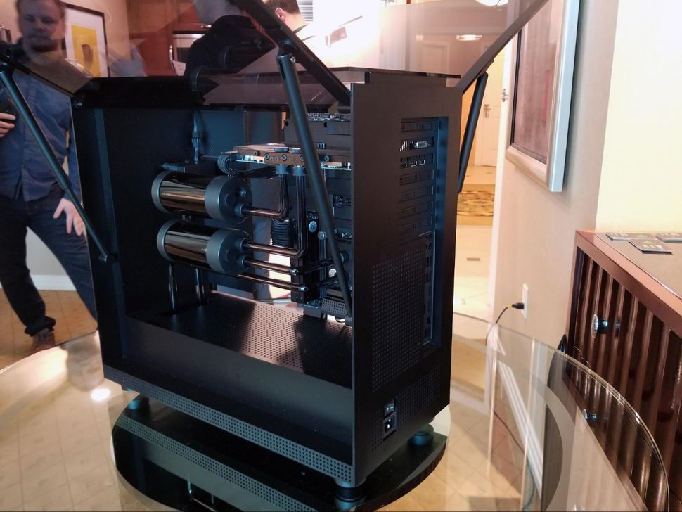Razer's Tomahawk Elite Is a Slick PC Case With Side Panels Like a ...