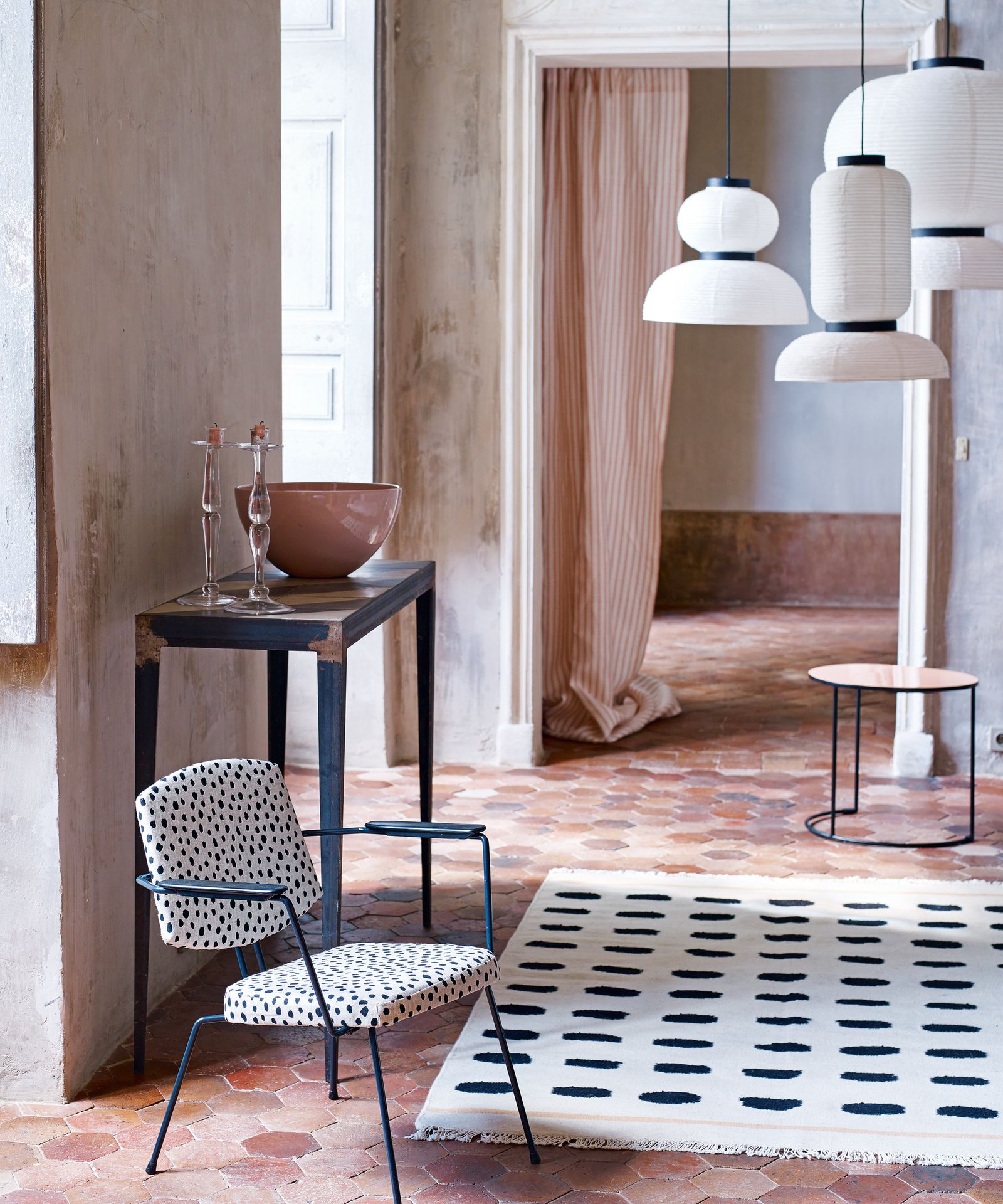 Hallway carpet ideas: 10 tips for cozy, welcoming flooring | Homes and ...