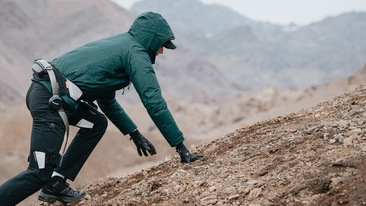 Revolutionary Hypershell exoskeleton gives hikers a 40% strength boost ...