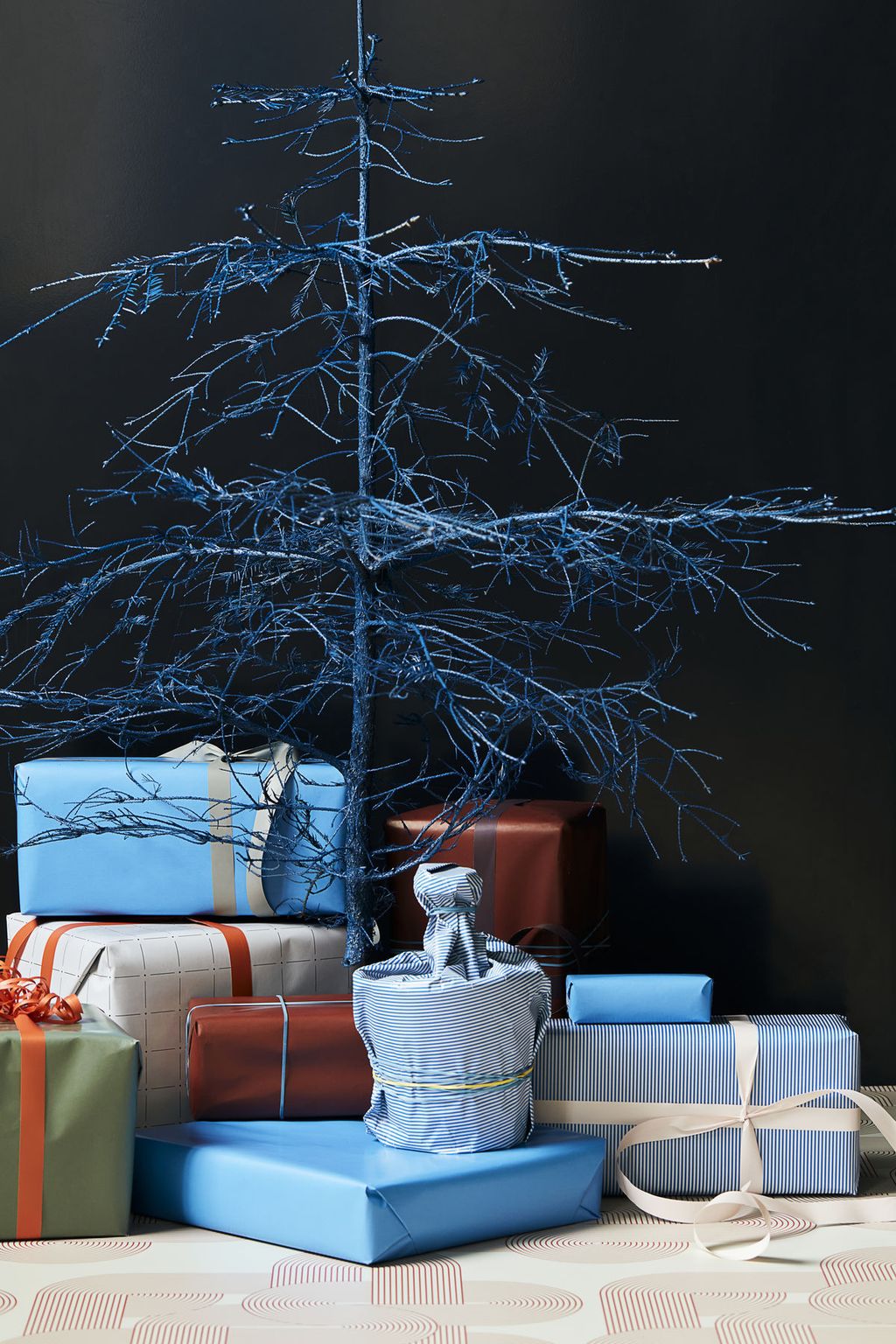 Christmas tree ideas - design experts on how to decorate like a pro ...