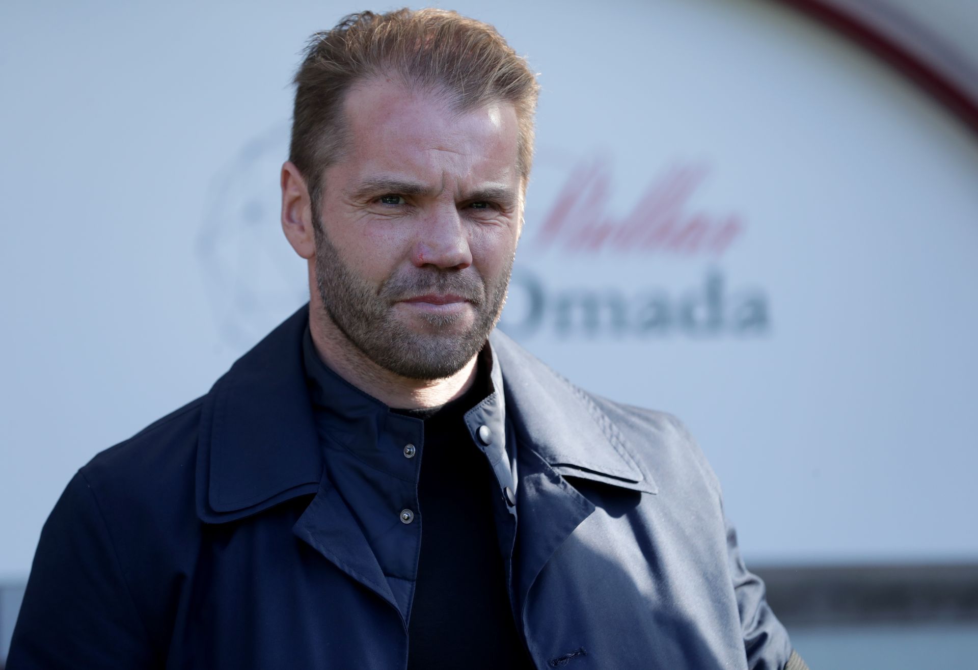 Hearts boss Robbie Neilson issues red alert to players ahead of ...