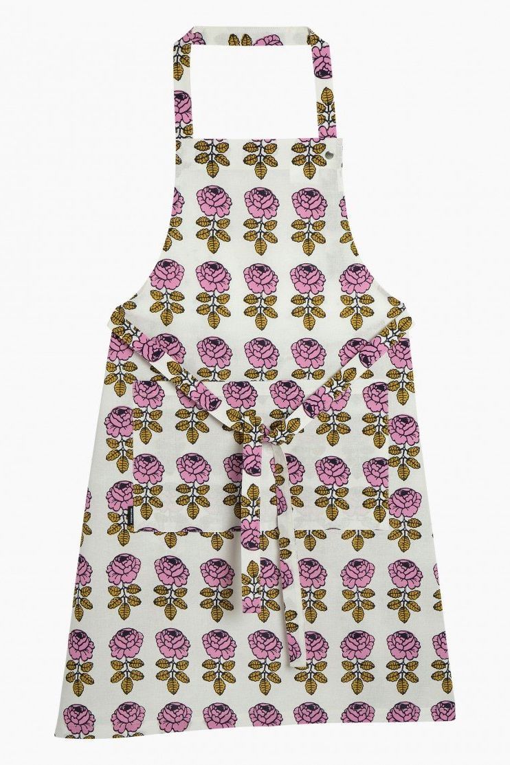 12 Best Luxury & Designer Aprons for Cooking In Style | Marie Claire