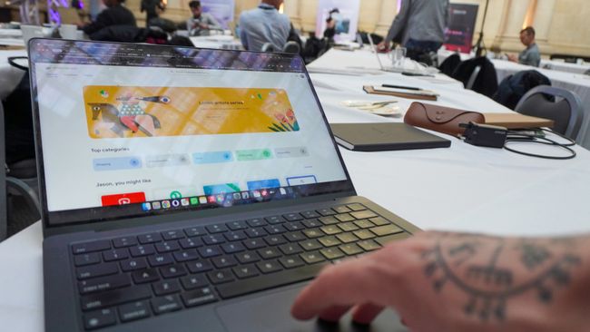 Google Chrome vs Opera One R2 — which is the best browser for you ...