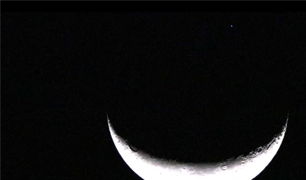 Peekaboo! See the Bright Star Regulus 'Hide' Behind the Moon This ...