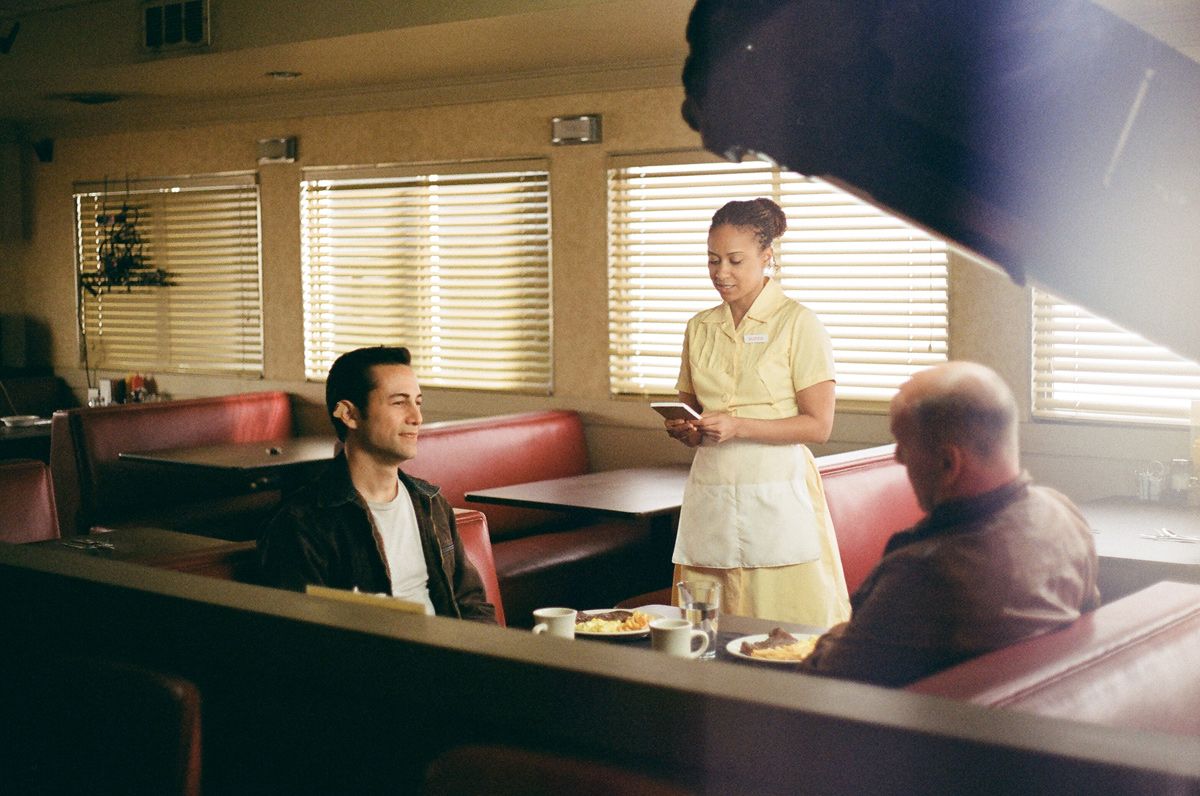 Time Travel in "Looper," a New Action Thriller (Photos) | Space