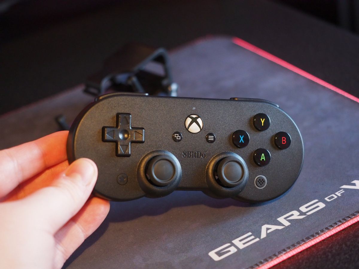 8bitdo Xbox mobile controller review: A gamepad for ants? | Windows Central