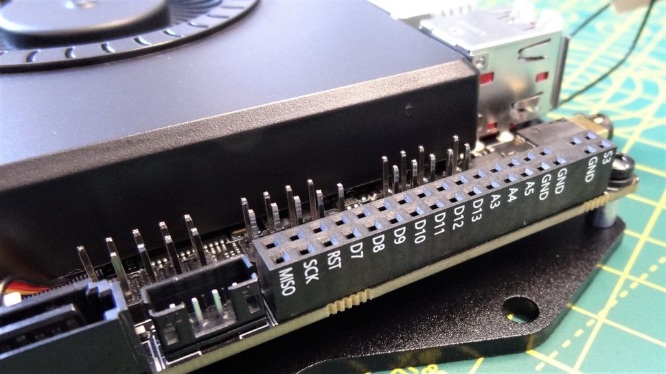 LattePanda Sigma Review: Powerful Maker Desktop with Arduino Inside ...