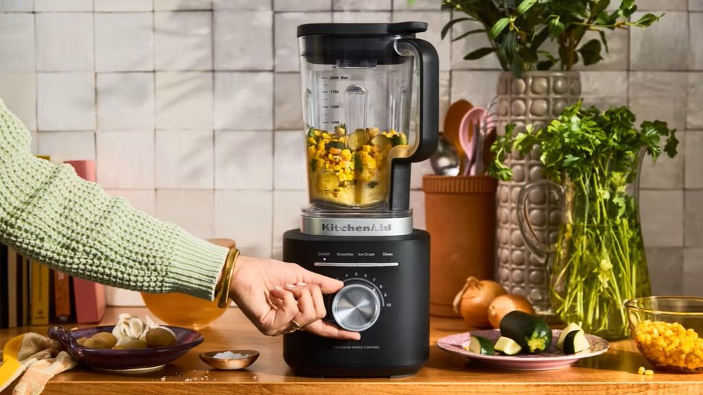 KitchenAid's new blender handles everything from ice to hot soup, and ...