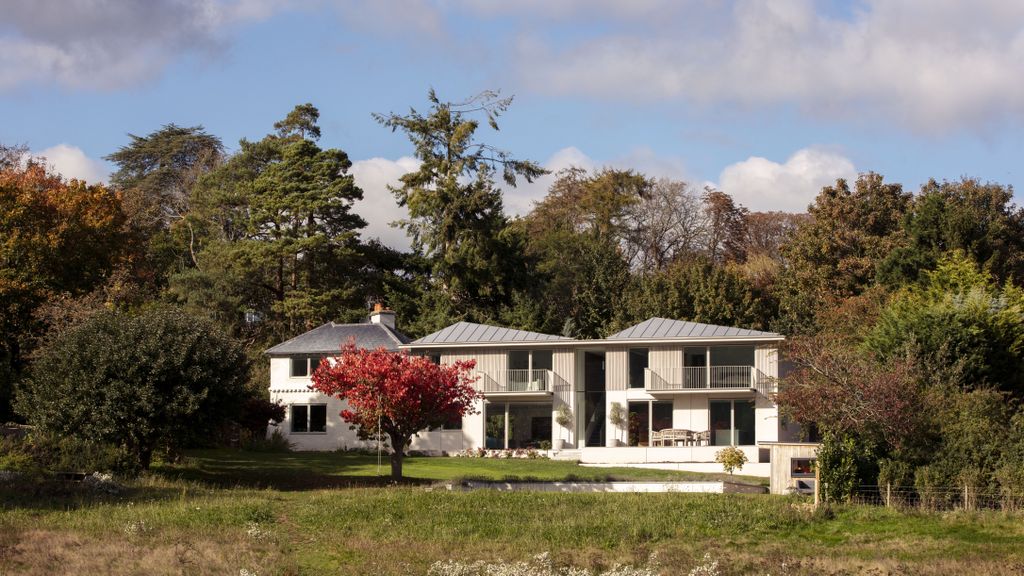 Take a Tour of This Extraordinary Green Extension and Makeover ...