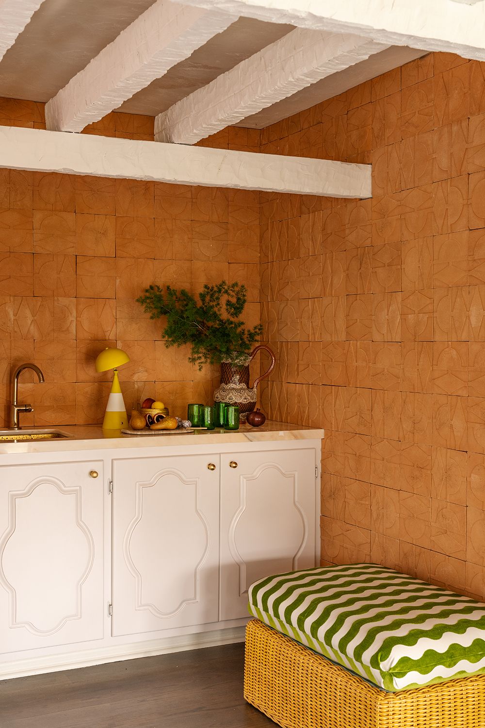 Colors That go With Tan – How Designers Pair This On-Trend Hue | Livingetc