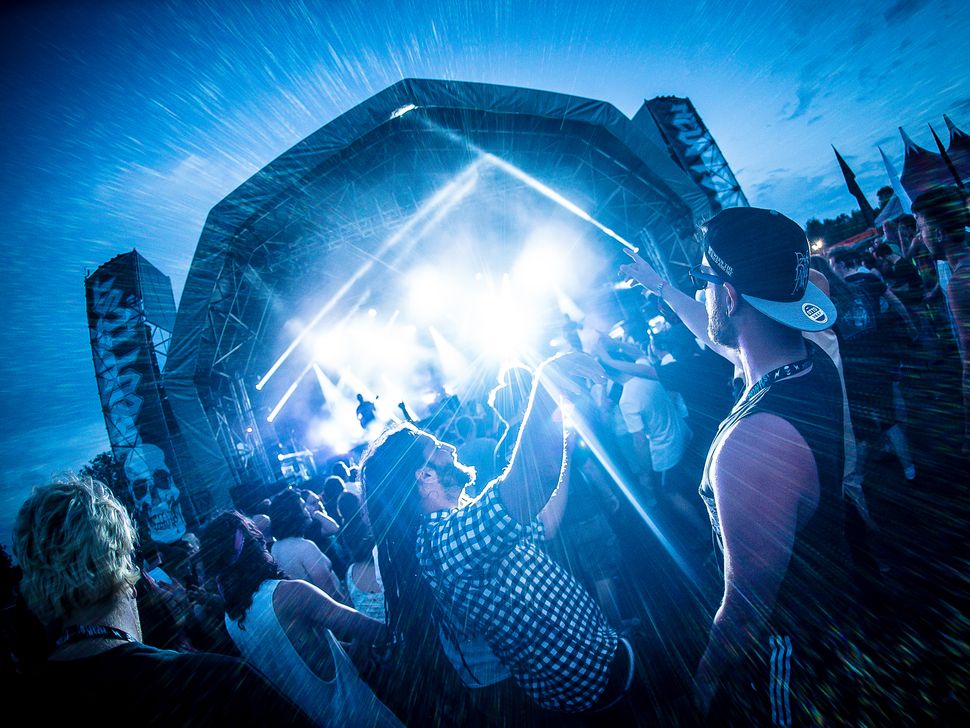 First Look: Dillinger And Coheed Caught Live At Hevy Fest | Louder