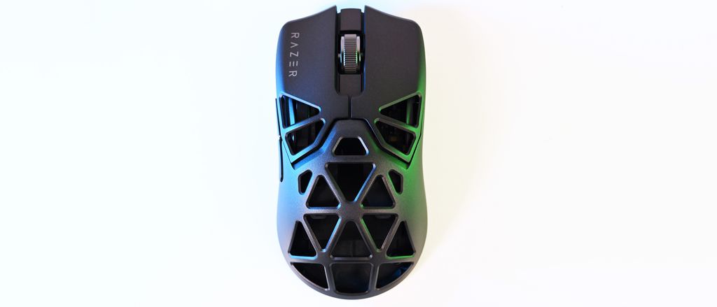 Razer’s Viper Mini Signature Edition is a batsh*t crazy $279 mouse ...