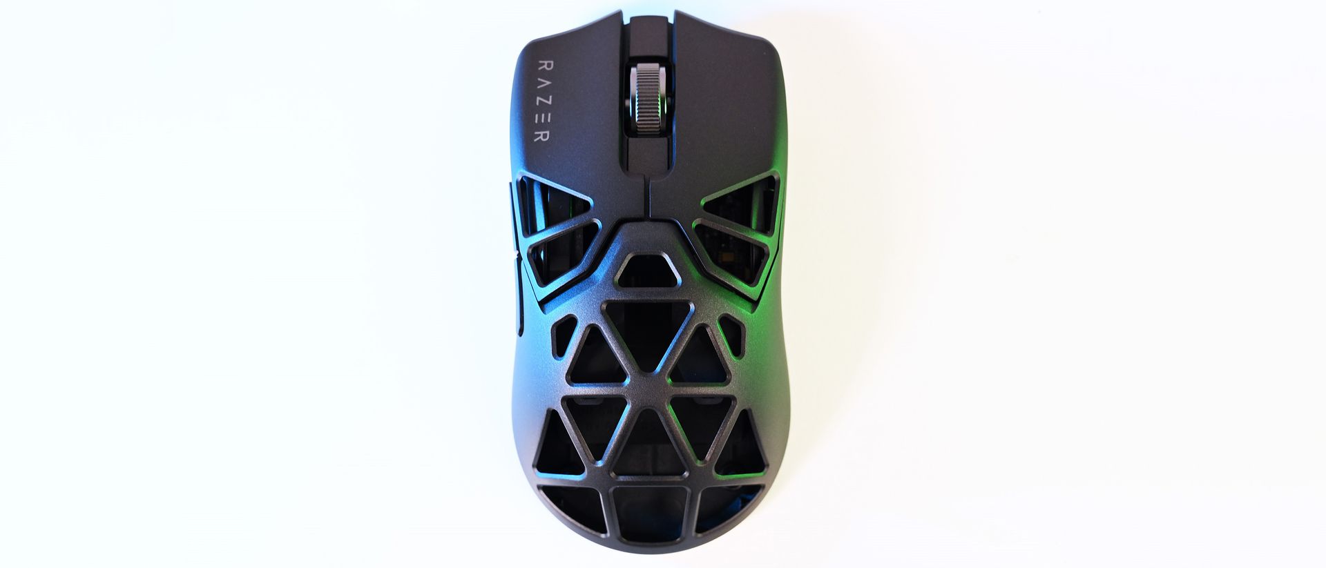 Razer’s Viper Mini Signature Edition is a batsh*t crazy $279 mouse ...