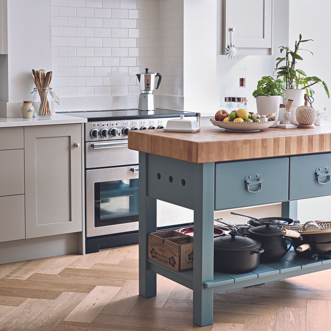 12 small kitchen island ideas to complete a compact space | Ideal Home