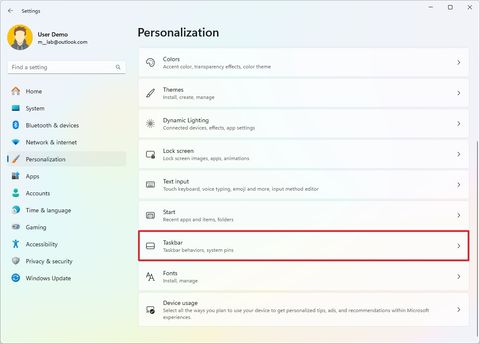 How to move Start menu to left or center in Taskbar on Windows 11 ...