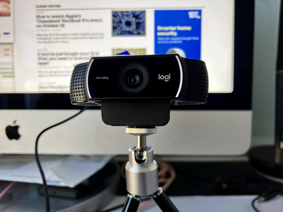 Logitech C922 Pro HD webcam review: A step up from your built-in webcam ...