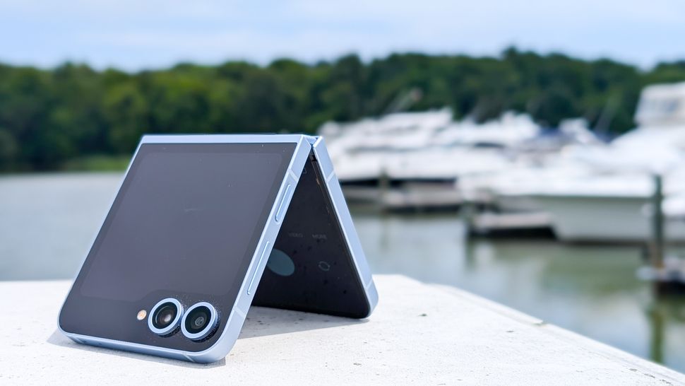 The Samsung Galaxy Z Flip SE may launch months after the Galaxy Z Flip ...