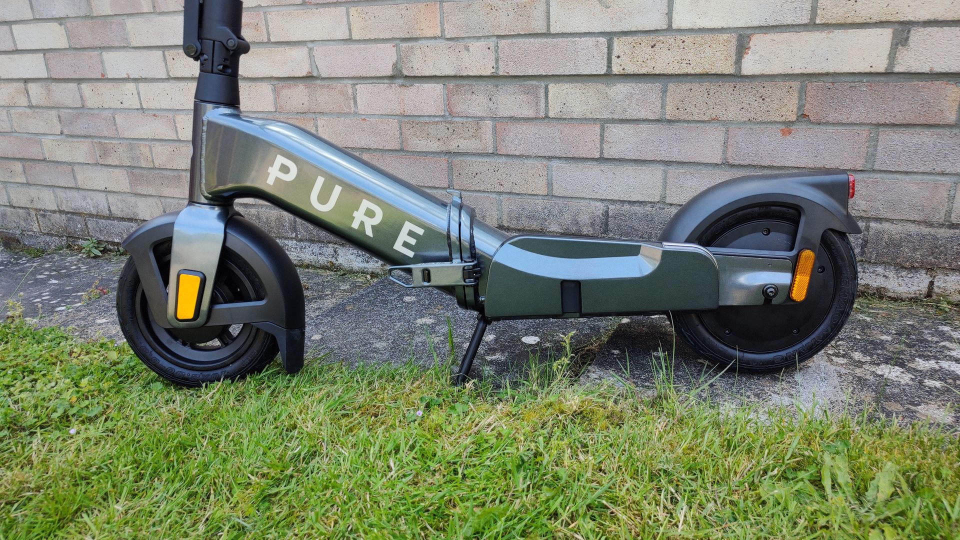 Pure Advance Flex e-scooter review: Visibly better | T3