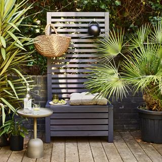 8 budget garden screening ideas - from planting to upcycling | Ideal Home