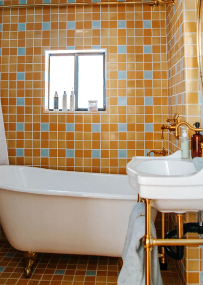 The Plaid Trend Is Our Favorite Tiling Trick of 2025 | Livingetc