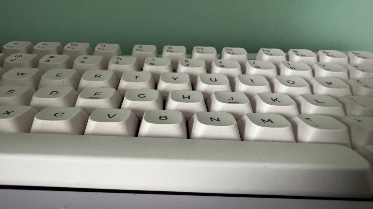 NuPhy Gem80 review: Customizable keys in a glorious metal package | iMore