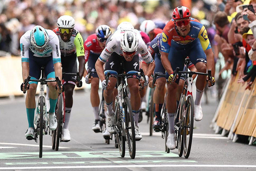 Tour de France stage 3: Tim Merlier delivers win in Dunkerque on messy ...